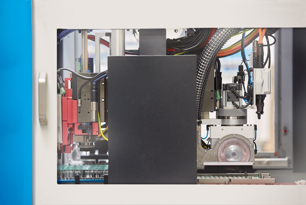 Nutzentrenner zum Trennen von Leiterplatten